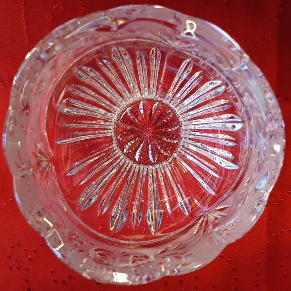 Oneida | Accents | Vintage Oneida Southern Garden Pattern Lead Crystal ...